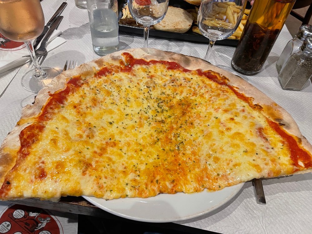 Restaurant Le Québec - Reserve Now - French - Updated June 2025 - 33 ...