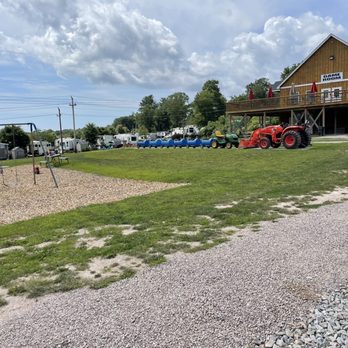 ASHAWAY RV RESORT - Updated August 2025 - 21 Photos & 21 Reviews - 235 ...