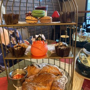 LA LUNA TEA AND DESSERT BAR - 2005 Photos & 576 Reviews - 7960 South ...