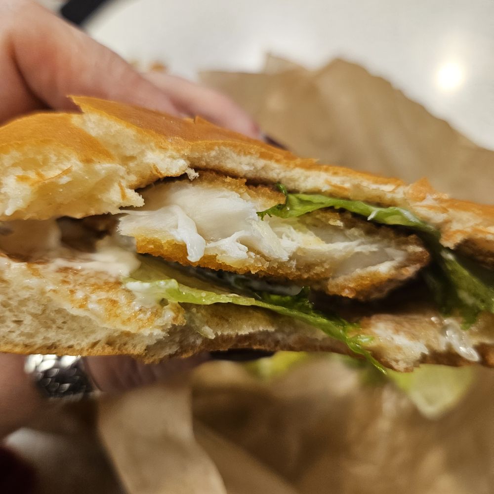 BURGERVILLE - Updated October 2025 - 121 Reviews & 89 Photos - 8218 NE ...