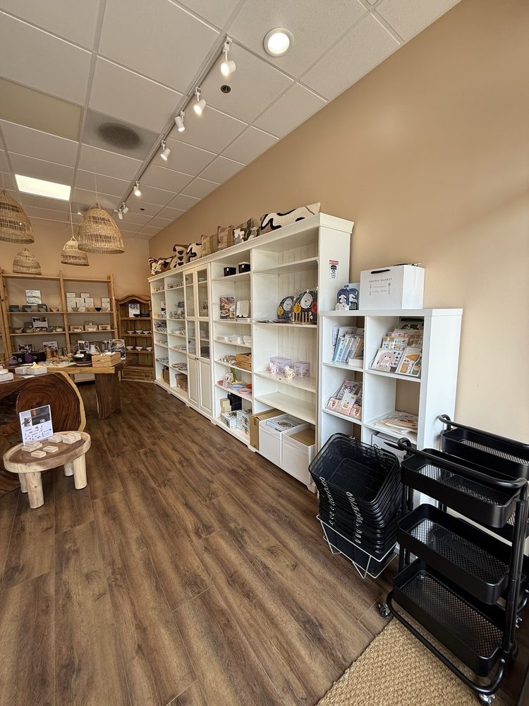 ORANGE MARKET TABLEWARE - Updated December 2025 - 158 Photos & 32 ...