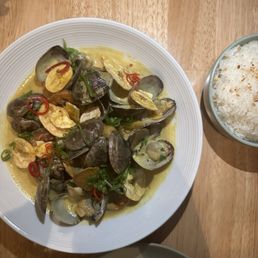 LENOX - Updated December 2025 - 228 Photos & 85 Reviews - 2510 1st Ave ...