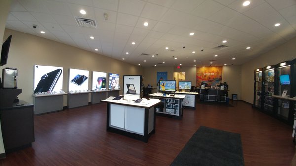 CELLCOM - 2448 University Ave, Green Bay, WI - Yelp