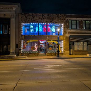 UNDERGROUND RETROCADE - Updated October 2025 - 90 Photos & 78 Reviews ...