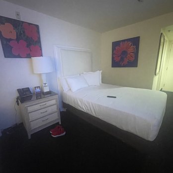 HOTEL JEFE - Updated January 2026 - 46 Photos & 15 Reviews - 3227 Civic ...