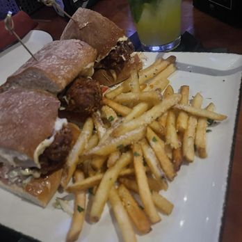 TOMMY’S TAVERN + TAP - Updated January 2026 - 496 Photos & 310 Reviews ...