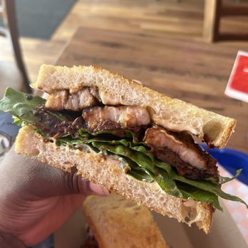 HOT LUNCH - Updated November 2024 - 85 Photos & 48 Reviews - 708 1/4 E ...