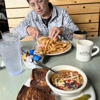 BERRY FIELDS CAFE - Updated March 2025 - 213 Photos & 368 Reviews - 201 ...