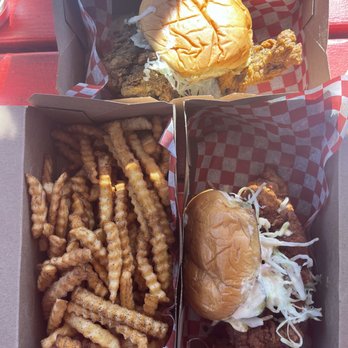 DOWNLOW CHICKEN SHACK - 430 Photos & 274 Reviews - 905 Commercial Drive ...