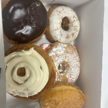 K & J DONUTS - Updated January 2026 - 36 Photos & 33 Reviews - 114 ...