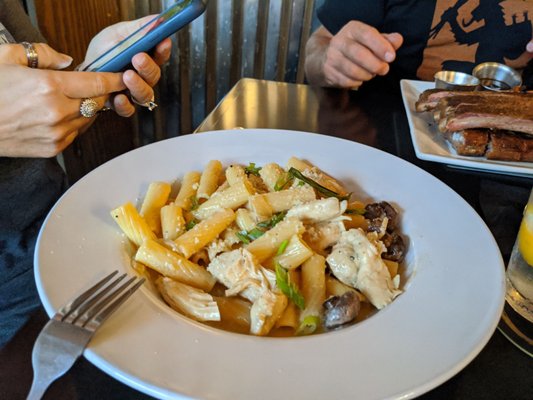 PHYRE BREWERY & TAVERN - Updated May 2024 - 912 Photos & 162 Reviews ...