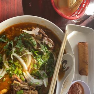 PHO T & L - 57 Photos & 42 Reviews - 18437 E valley Hwy, Kent ...