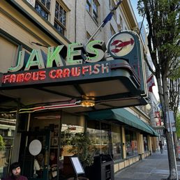 JAKE’S FAMOUS CRAWFISH - Updated December 2025 - 2258 Photos & 2052 ...