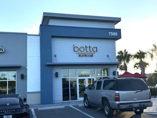 BOTTA NEAPOLITAN - Updated December 2025 - 81 Photos & 70 Reviews ...