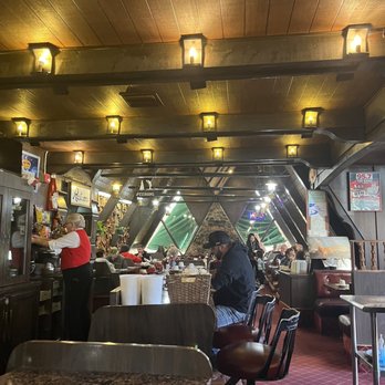 COUNTRY WAY - Updated October 2024 - 2765 Photos & 2771 Reviews - 5325 ...