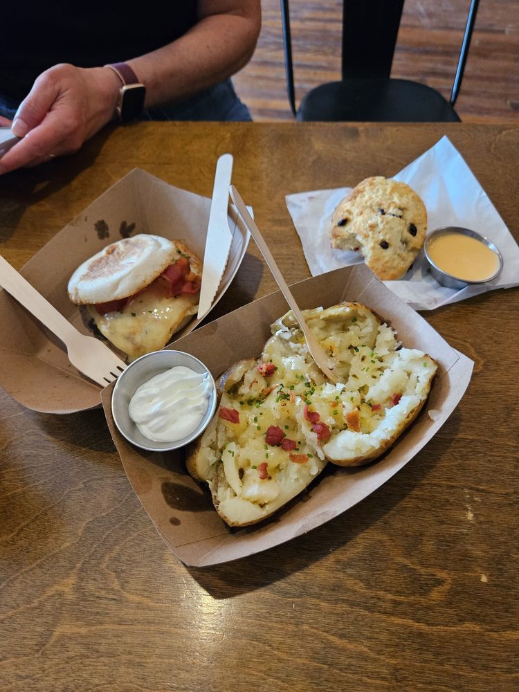 ELEVENSES CAFE & BAKERY - Updated July 2025 - 37 Photos - 50 Maine St ...