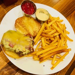 CHELSEA’S KITCHEN - Updated January 2026 - 522 Photos & 568 Reviews ...