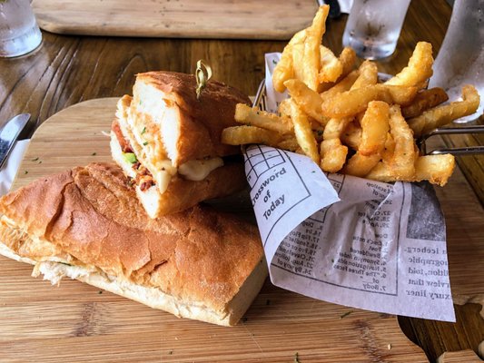 HK KITCHEN & DRAFT HOUSE - 138 Photos & 122 Reviews - 3599 E Tremont ...