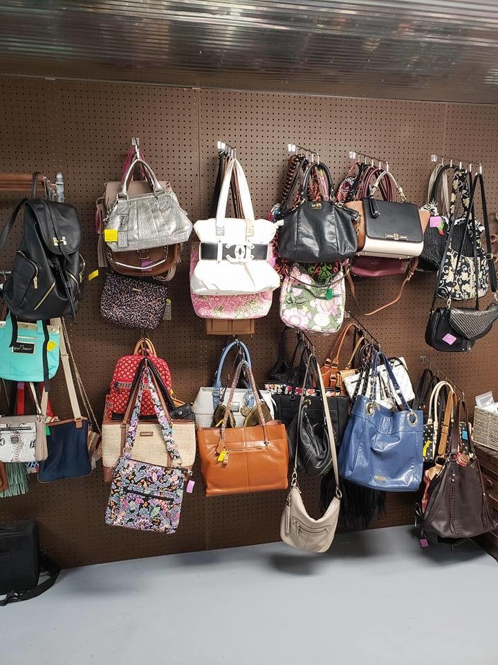 ENCORE CONSIGNMENT WEARHOUSE - Updated August 2025 - 13 Photos - 119 E ...