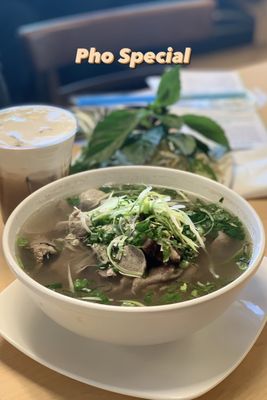 PHO PHILLY - 59 Photos & 38 Reviews - 118 Powhattan Ave, Tinicum ...