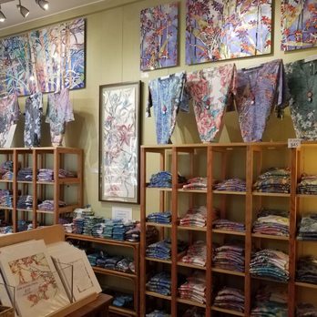 REEVE SHERRI GALLERY & GIFTS-MAKAWAO - Updated December 2025 - 51 ...