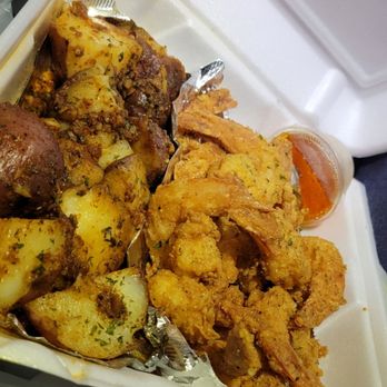 BOOM SHACK - Updated December 2025 - 24 Photos & 14 Reviews - 3417 S ...