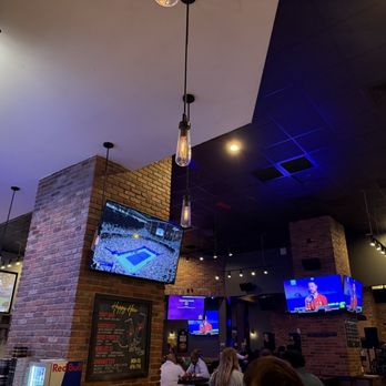 CRAFTHOUSE - Updated December 2025 - 148 Photos & 215 Reviews - 1888 ...