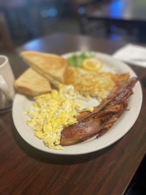 APOGEE PUB & EATERY - Updated December 2025 - 122 Photos & 203 Reviews ...