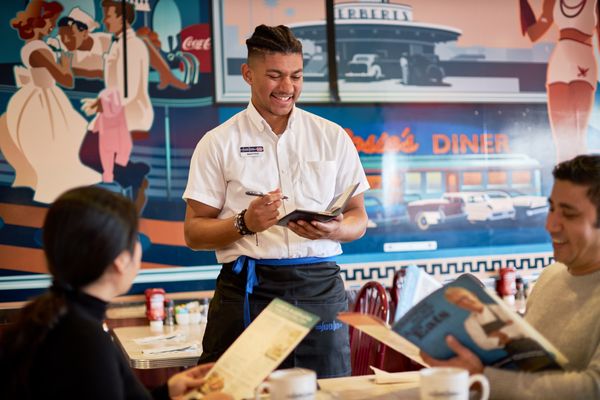 SILVER DINER - Updated May 2024 - 661 Photos & 588 Reviews - 6592 ...