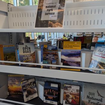 BEES FERRY WEST ASHLEY LIBRARY - Updated December 2025 - 121 Photos ...