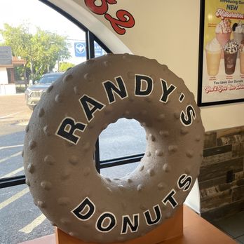RANDY’S DONUTS - Updated December 2025 - 162 Photos & 150 Reviews ...