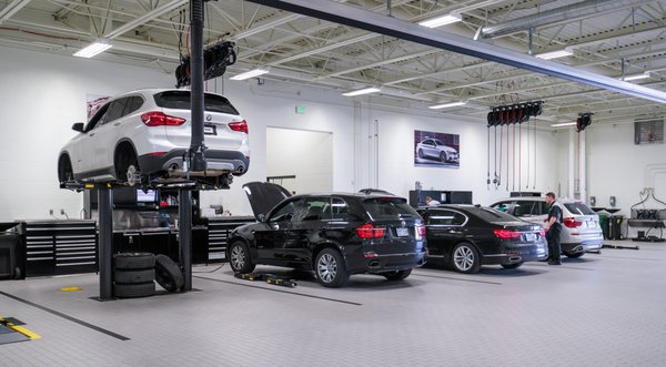 BMW OF WICHITA - Updated January 2026 - 28 Photos & 27 Reviews - 11000 ...