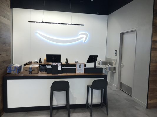 AMAZON PICKUP POINT - Updated December 2025 - 32 Photos & 24 Reviews ...