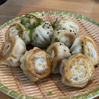 DUMPLING WORLD - Updated June 2025 - 412 Photos & 181 Reviews - 4616 ...