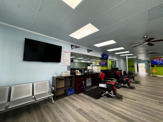 HELLO SONNI BARBERSHOP - Updated December 2025 - 81 Photos & 45 Reviews ...