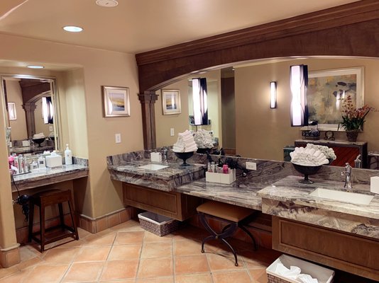 THE SPA AT PEBBLE BEACH - 69 Photos & 96 Reviews - Massage - 1518 ...