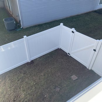 UNIVERSAL FENCE - Updated November 2025 - 94 Photos & 14 Reviews ...