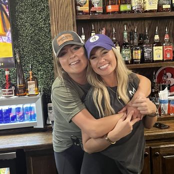 THE RABBIT HOLE PUB - Updated December 2025 - 69 Photos & 26 Reviews ...