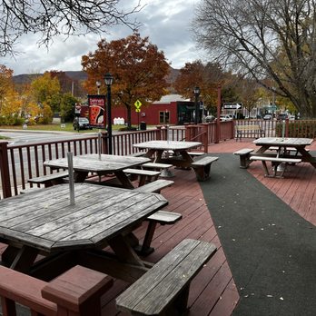 BENNER’S BAGELS PIZZA N’ WHAT NOSH - Updated November 2025 - 24 Photos ...