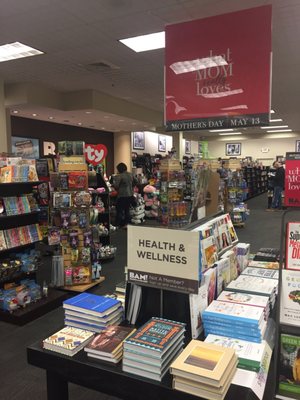 BOOKS A MILLION - Updated December 2025 - 261 Mercer Mall Rd, Bluefield ...