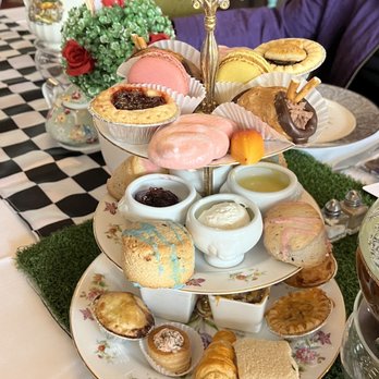 CLOCKWORK ROSE TEA EMPORIUM & CONFECTIONARY - Updated May 2024 - 485 ...