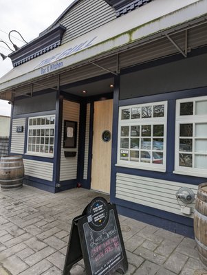 THE GULL BAR + KITCHEN - Updated December 2025 - 37 Photos & 40 Reviews ...