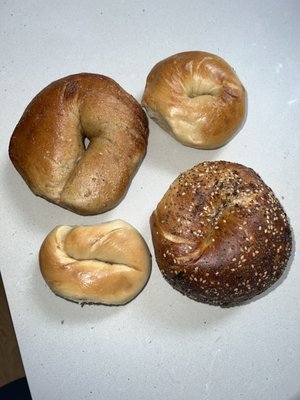 HAND ROLLED BAGELS - Updated September 2025 - 46 Photos & 115 Reviews ...