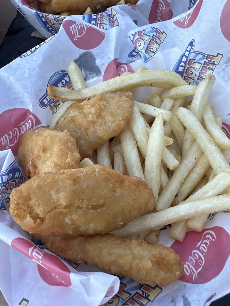 MESCHUTT BEACH HUT - Updated August 2025 - 76 Photos & 68 Reviews - 39 ...