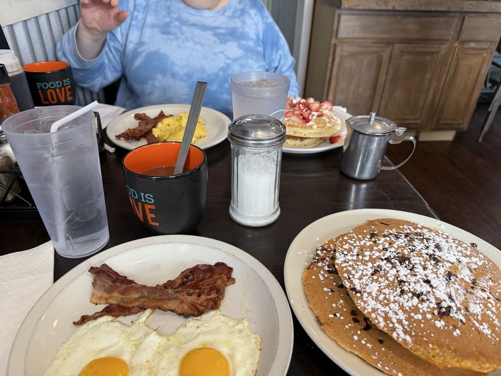 SECOND CHANCE DINER - Updated December 2025 - 177 Photos & 177 Reviews ...