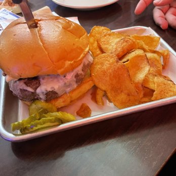 THE JUG HANDLE INN - Updated May 2024 - 474 Photos & 712 Reviews - 1018 ...