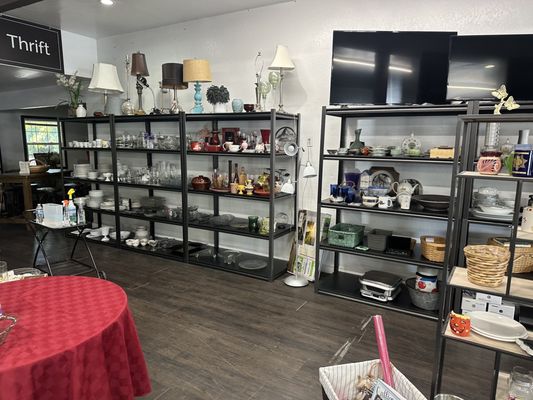 THE ARK THRIFT STORE - Updated October 2025 - 13 Photos & 16 Reviews ...