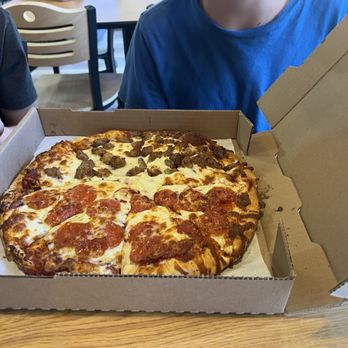 THAT PEETZA PLACE - Updated January 2026 - 22 Photos & 24 Reviews - 52 ...