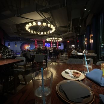 PUTTSHACK - BOSTON - Updated March 2025 - 433 Photos & 220 Reviews - 58 ...