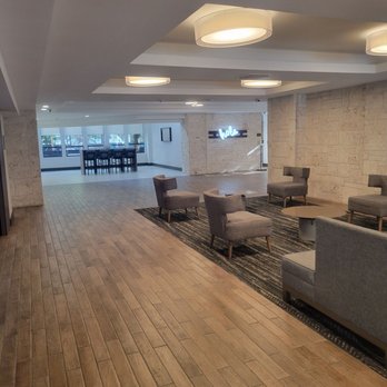 COMFORT INN & SUITES DOWNTOWN BRICKELL-PORT OF MIAMI - Updated December ...